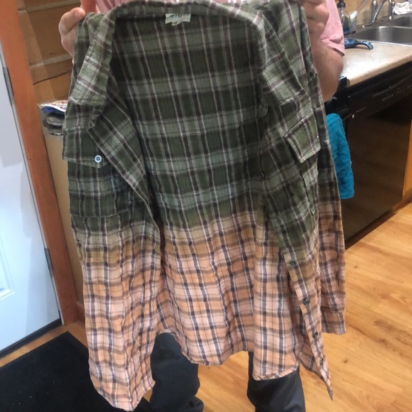 BiBi | Tops | Xl Bibi Flannel Ombre Shirt | Poshmark